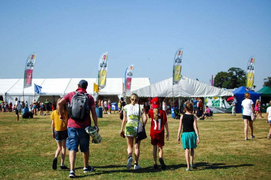 #35: Take the girls to a festival { Sunshine Festival Review ...